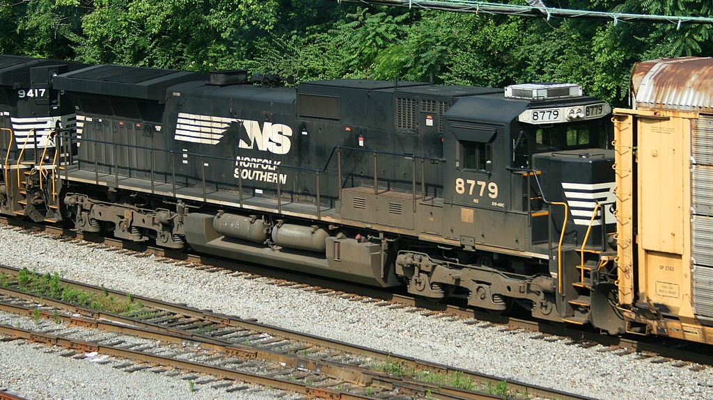 NS 8779